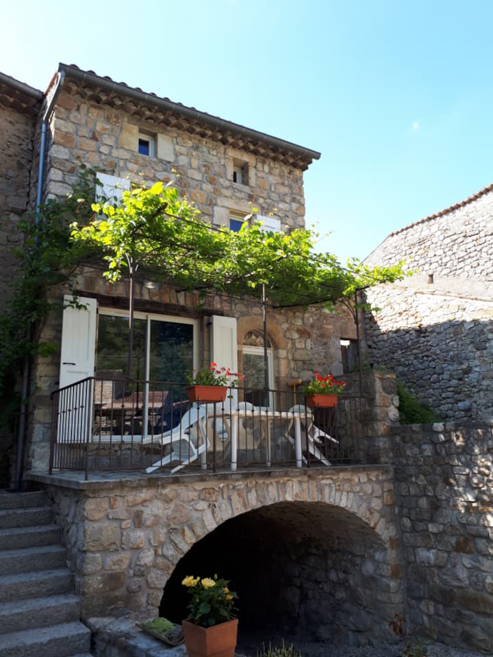 Maison En Pierres Traditionnelle - Les Vans