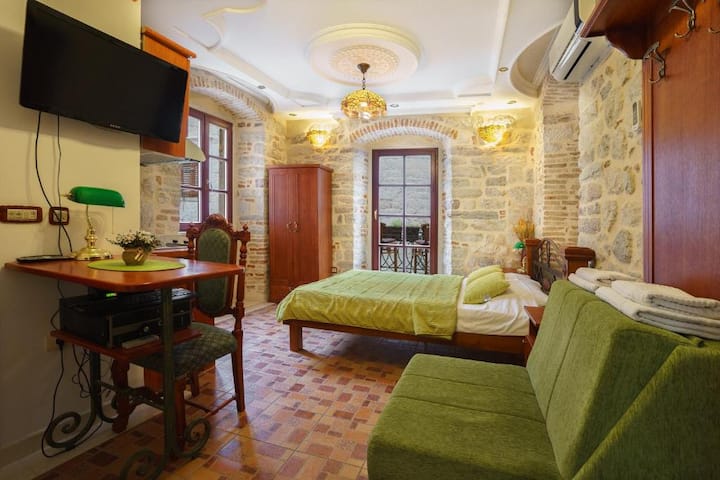 Studio With Balcony In Wine House (2nd Floor) - Kotor