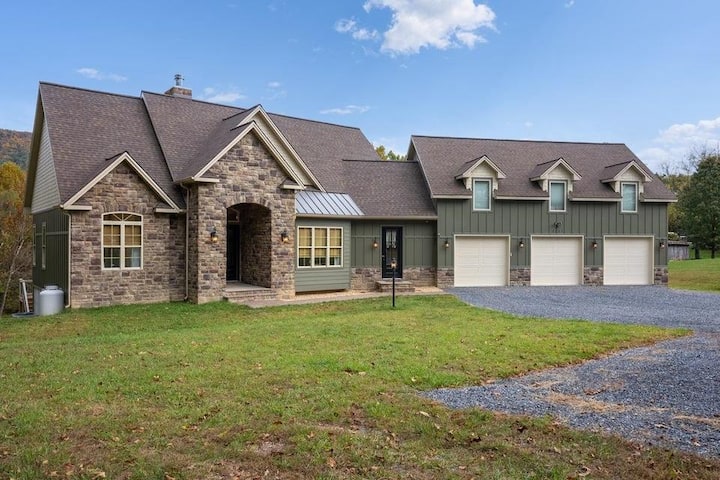 Pet-friendly Shenandoah Mountain Retreat - Shenandoah, VA