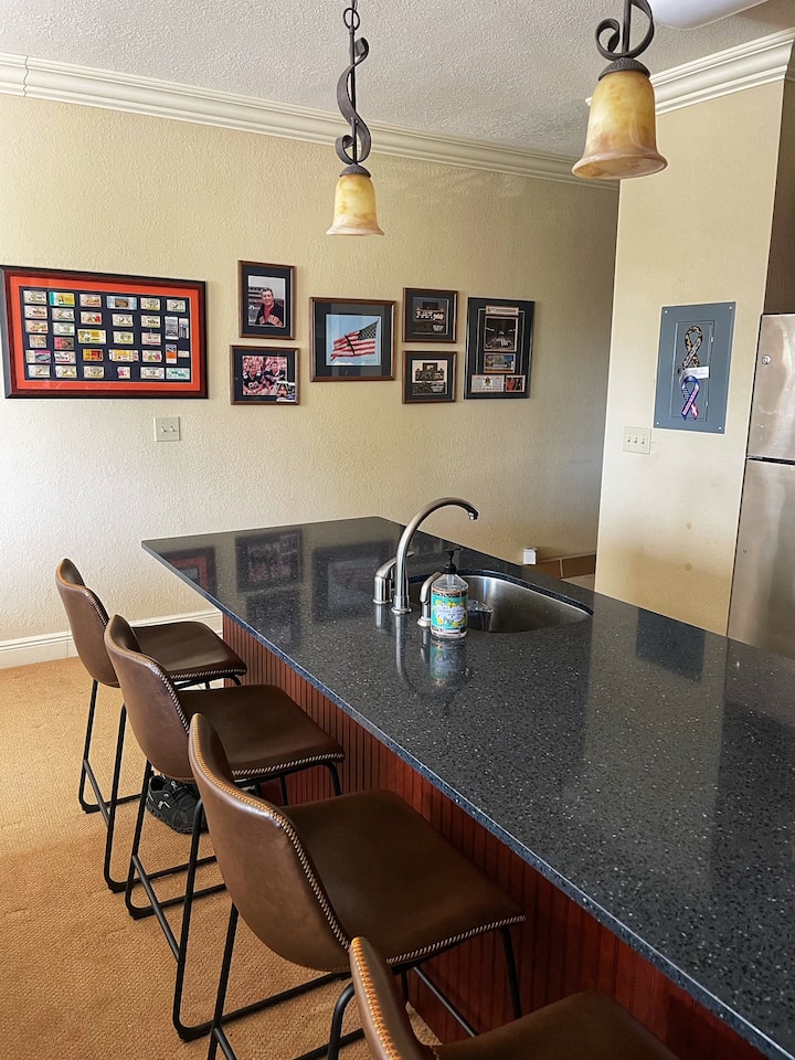 Short Walk To Stadiums/downtown Auburn! - Auburn, AL