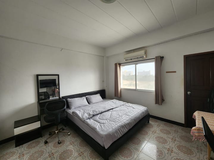 Simple Budget Room Seaview 4 - Pattaya