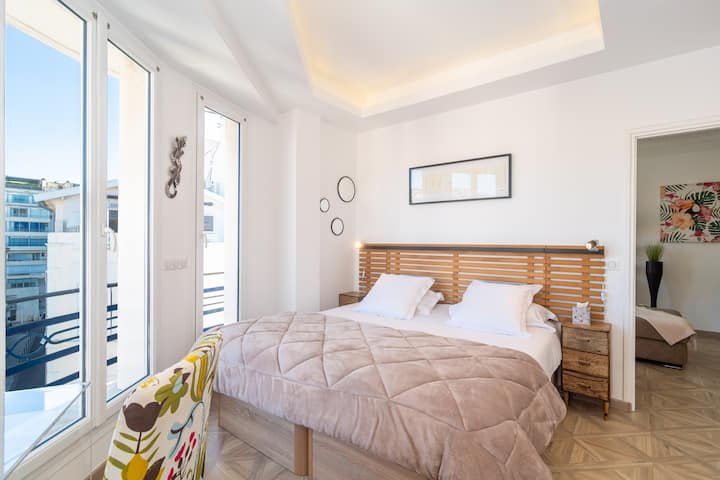 Heart Of Cannes! Recently Renovated, Sea View - Cannes