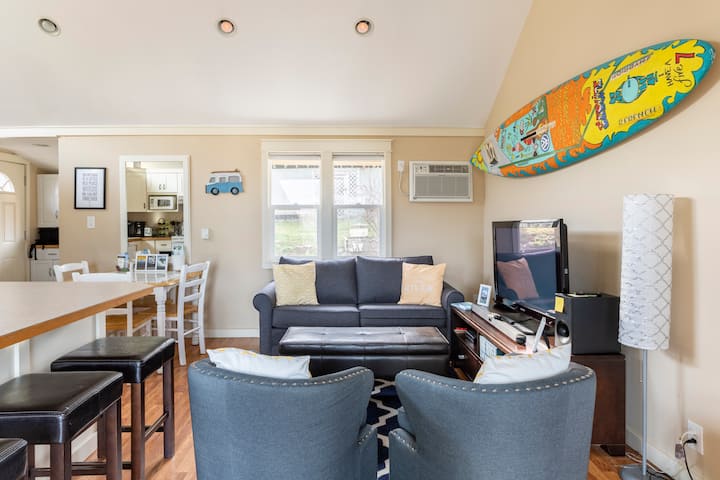 Downtown Hood River Love Shack - 30 Day Min Rental - Hood River, OR