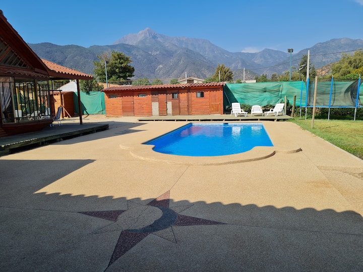 Casa Con Piscina En Olmué - Quillota