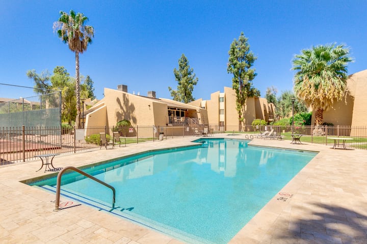 Sparkling Pool, Old Town And Golf! - Scottsdale, AZ