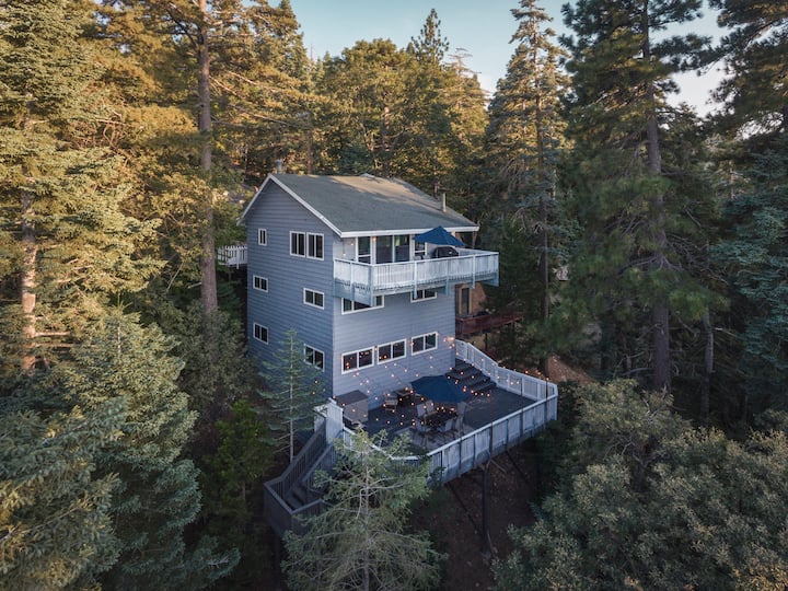 Lakeview/ Game-room/ 2 Decks/ Indulge In Elegance! - San Bernardino, CA