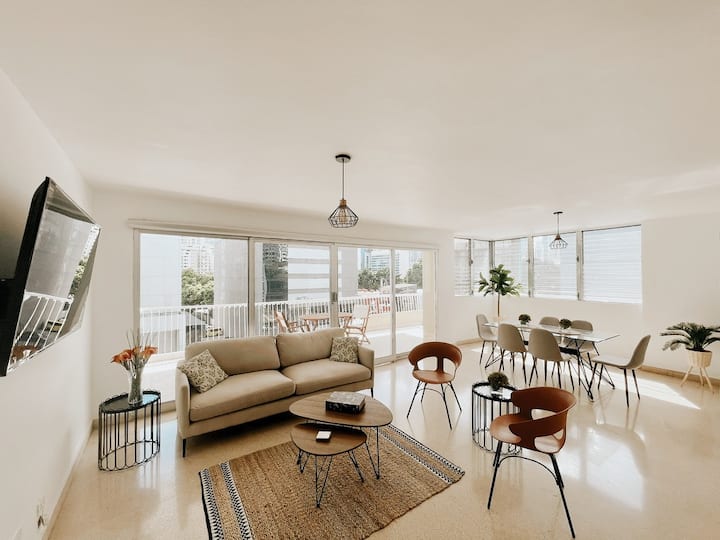 Refurbished Apt. In Panama City - Panama City