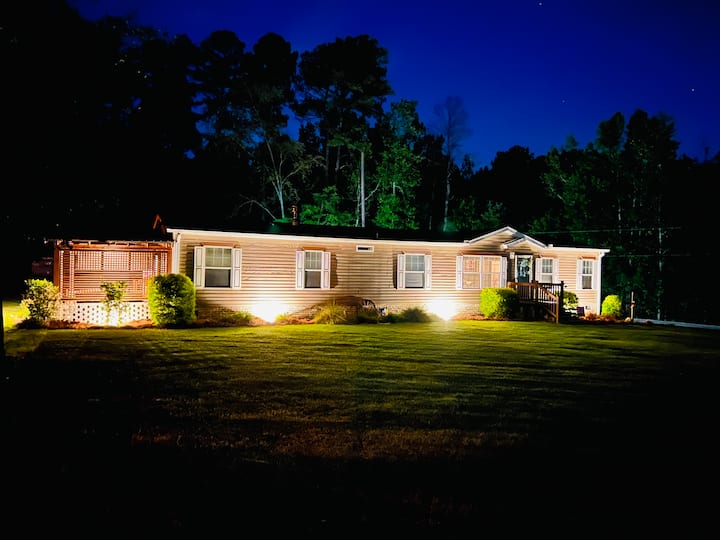 Country Living In The Heart Of The City (Masters) - Augusta, GA