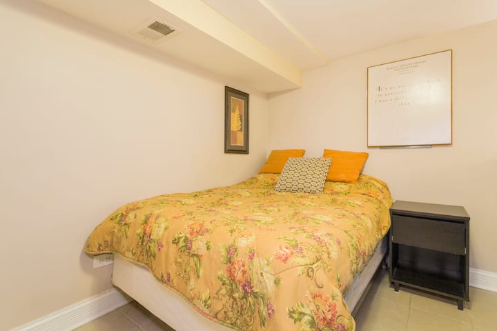 Bedroom + Shared Space - Downers Grove, IL