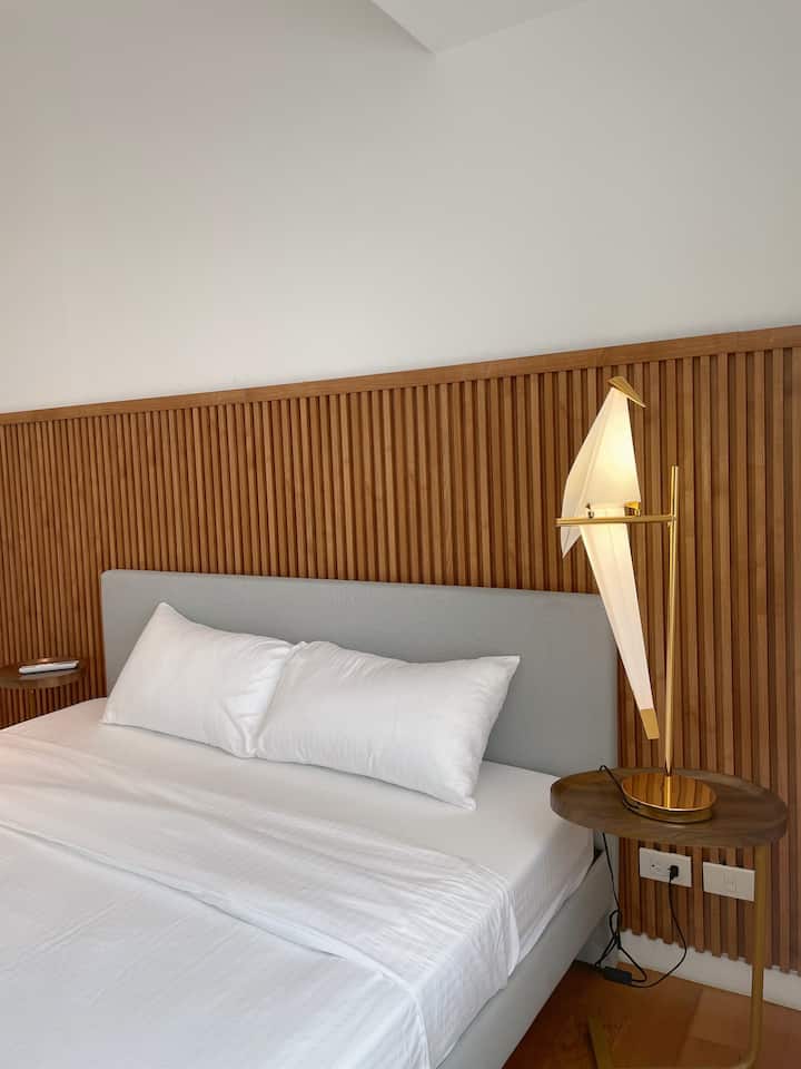 Ultimate Acqua Staycation Suite - Taguig