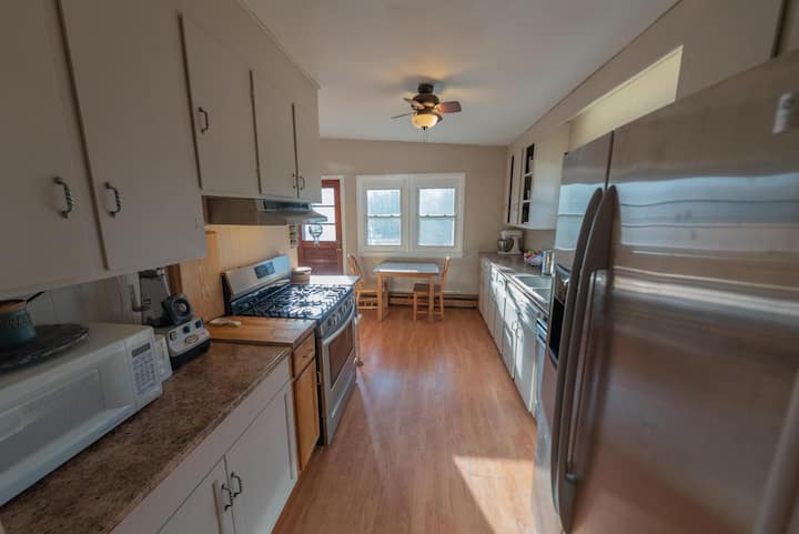 Rustic Wood By State Forest - Mansfield Hollow Lake, CT