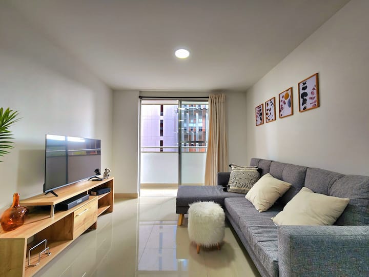 Beautiful Apt El Poblado W Gym/pool/workspace - Medellín