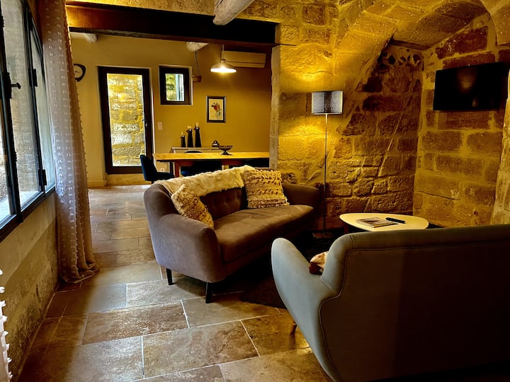 Old-stone & Contemporary Design - Uzès
