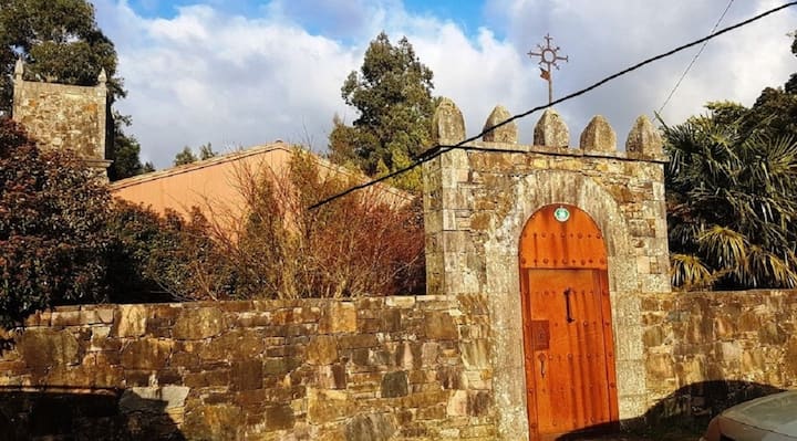 Chateau Moniña - Santiago de Compostela