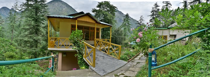 Two Room Cottage With River View - Kasol
