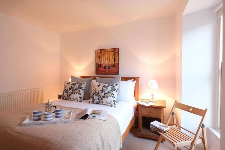 Whistling Jack, A Quiet Cosy Cornish Cottage - St Ives
