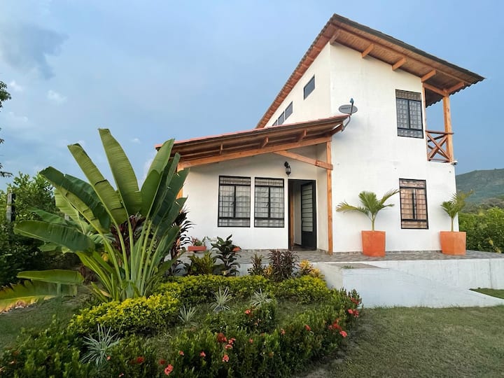 Casa Colibrí - Ricaurte Cundinamarca - Ricaurte