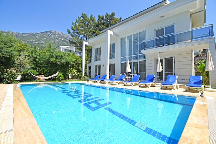 Fethiye, ÖLüdeniz'de 8 Kişilik ÖZel Havuzlu Villa - Ölüdeniz