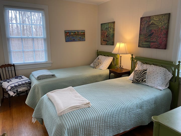 Somerset Cottage - Lynchburg, VA