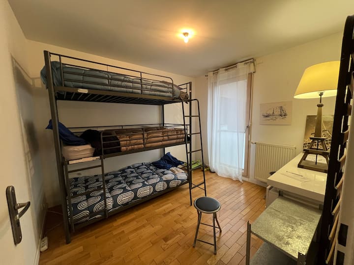 Chambre Triple Lit Proche Paris - Courbevoie
