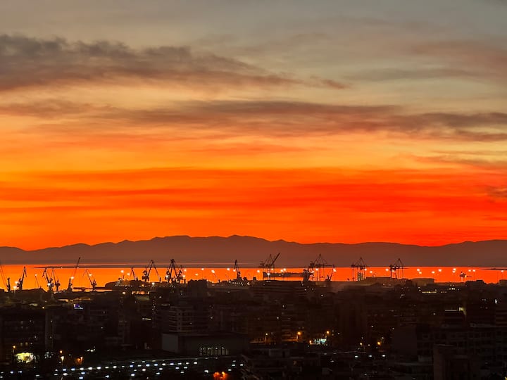 Sky Seaview Suite 10min Walk From Thessaloniki Ctr - Thessaloniki