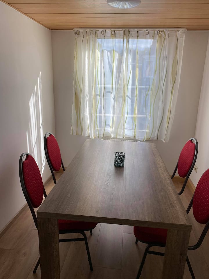 Ferienwohnung Zur Dorfschenke 2 - Freudenberg