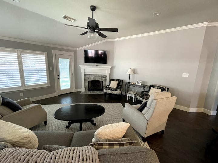 One Story Home In The Woodlands - The Woodlands, TX