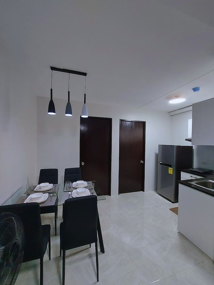 2br Condo Near Oakridge&it Park W/wi-fi&netflix - Mandaue City