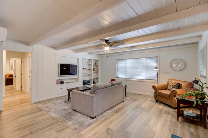 Bechelli Bungalow - Redding, CA