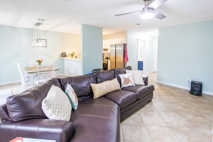 Sweet Magnolia Escape! Just 1 Mile To The Beach! - Fort Walton Beach, FL