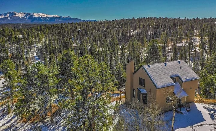 Pikes Peak Retreat - Amazing Views - Woodland Park, CO