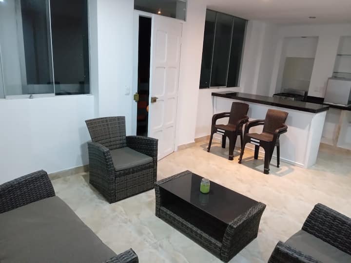 Minidepa Interior 3er Piso Camaná-lapunta (6 Per) - Camaná