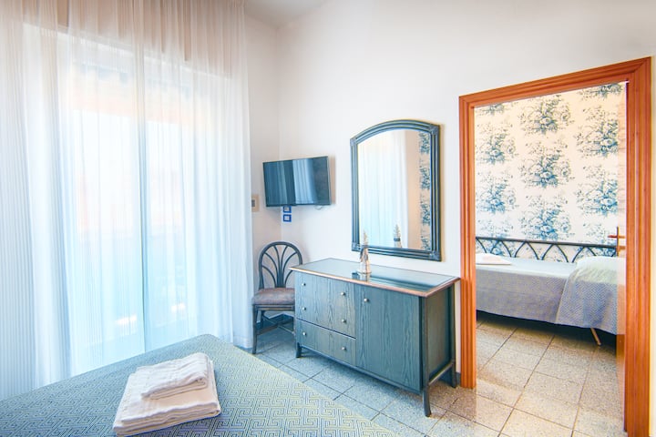 Sul Lungomare, La Zona Più Rilassante In Riviera. - Bellaria-Igea Marina