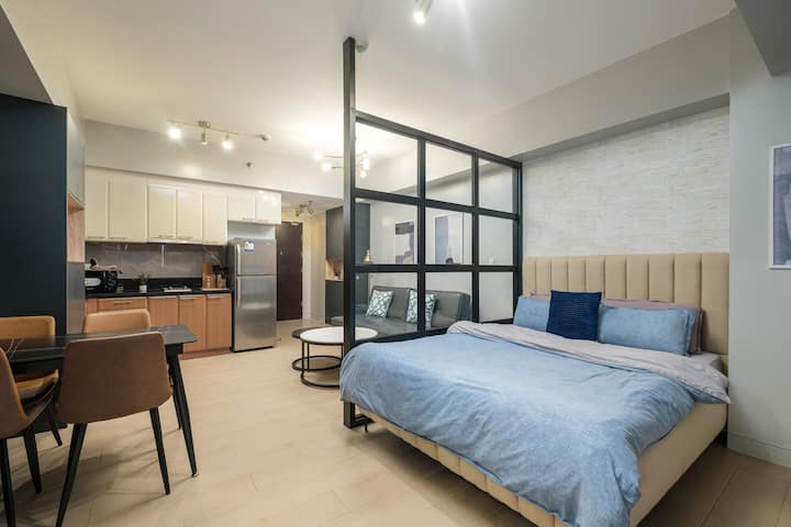 Chic&cozy Free Extra Guest In Venice Grand Canal - Taguig