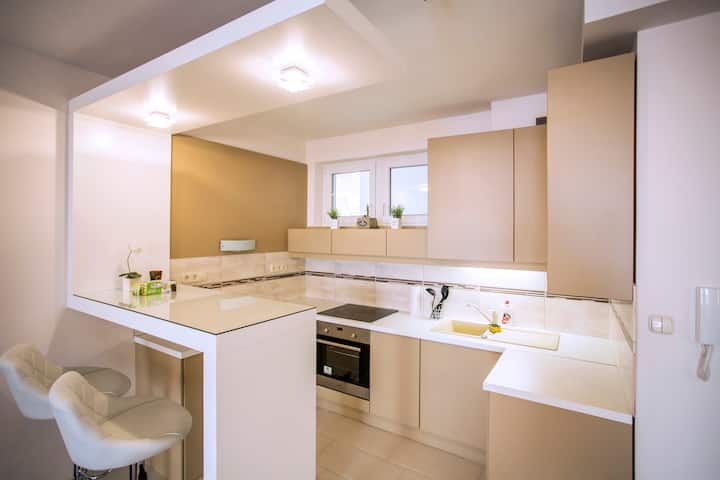 R36 Downtown Apartment - Győr