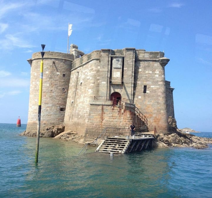 Maisonnette Mitoyenne Avec Terrasse Privative - Bretagne