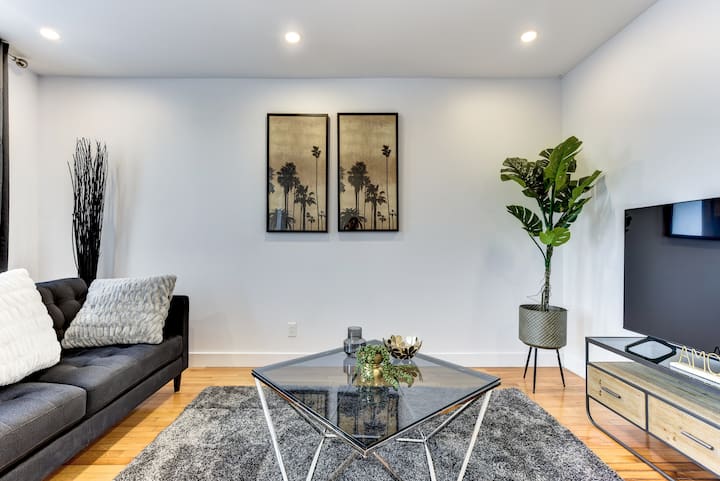 Le Chateaubriand Avec Parking (31 Jours Et +) - Montréal, QC