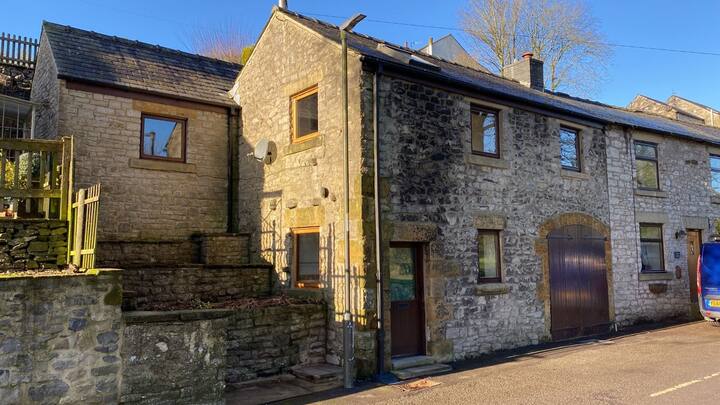 Cottage In Tideswell - Brook Byre Barn Conversion - Hope Valley