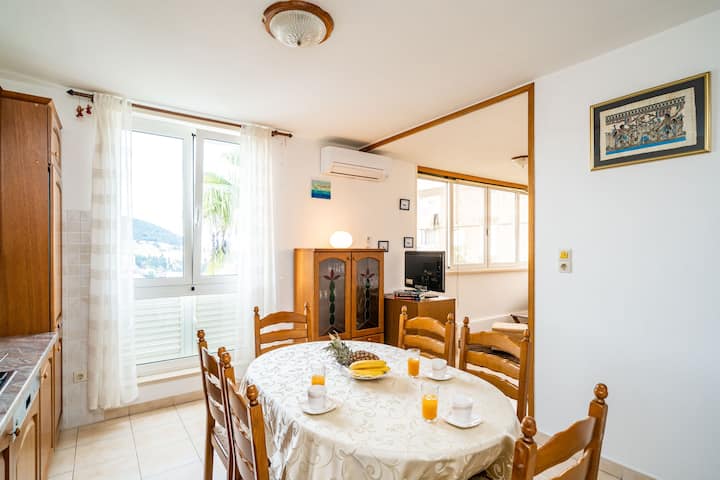 Spacious Three Bedroom Apartment - Dubrovnik