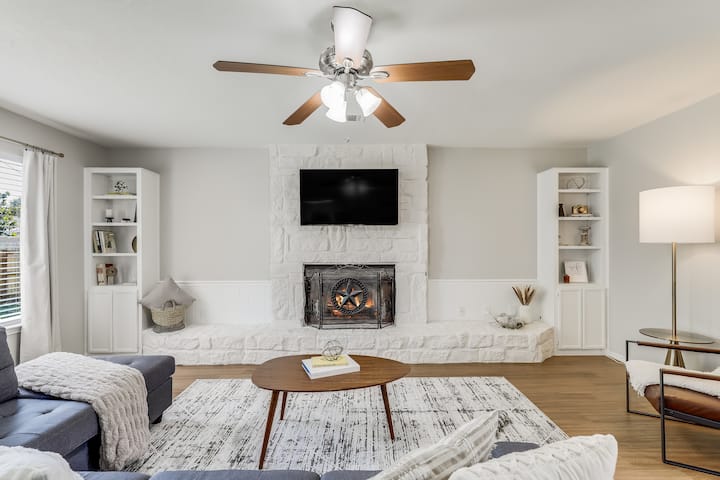 Mins From Austin! Dog Friendly With Ev Charger! - Round Rock, TX