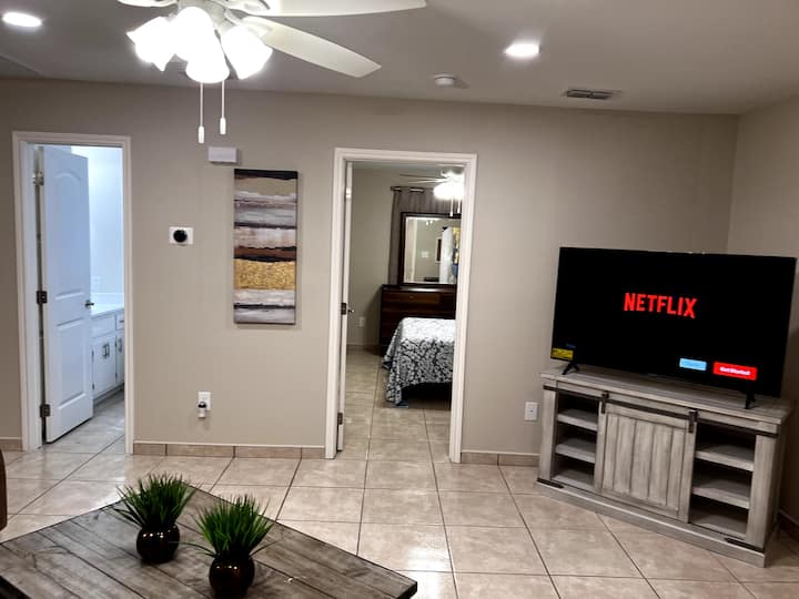 Unit B Centrally Located - McAllen, TX