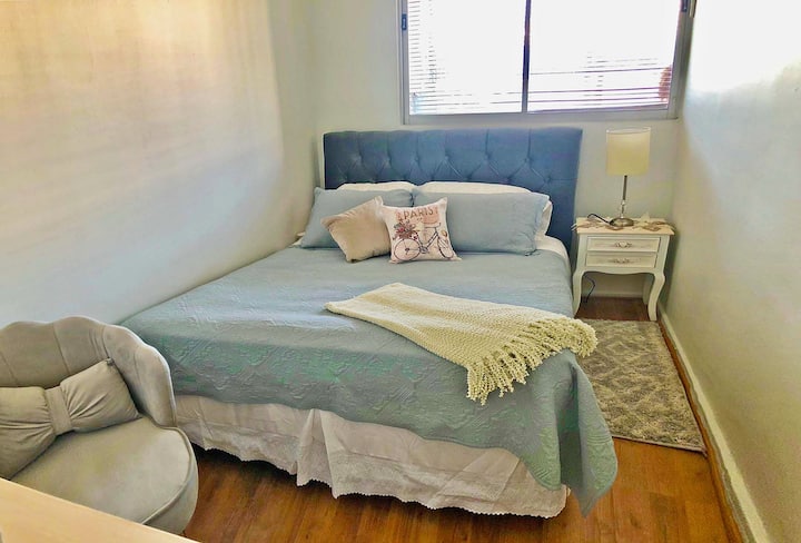 Clean Private En-suite Room Near To The Tube. - Providencia