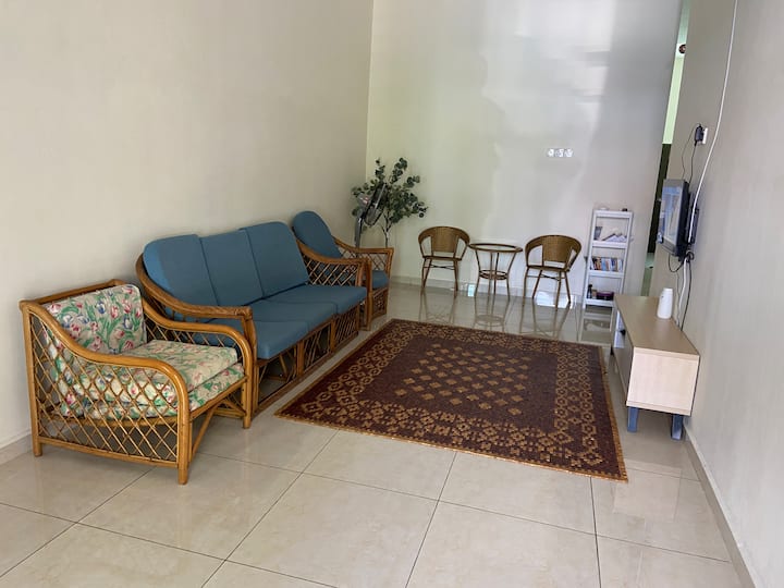 Kenari Biru Homestay - Temerloh