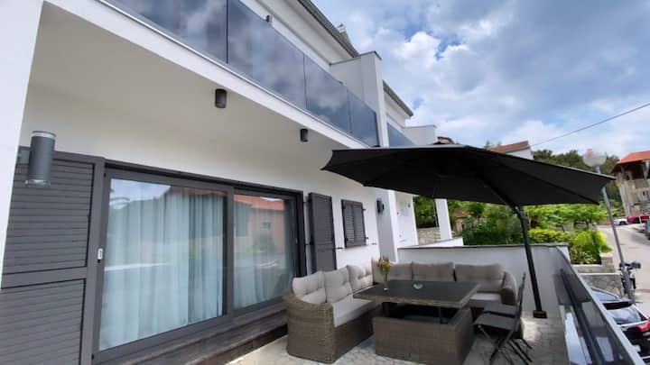 Apartments Tasha / Apartment Sauvage - Mali Losinj