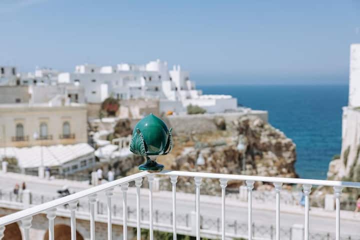 Private Room With Balconi, Wide Sea View - Polignano a Mare