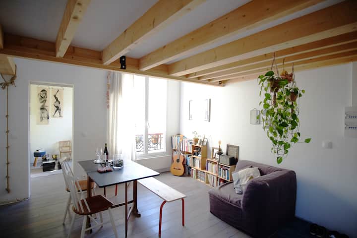 Appartement Atypique Et Calme Dans Un Coin Vivant - Paris
