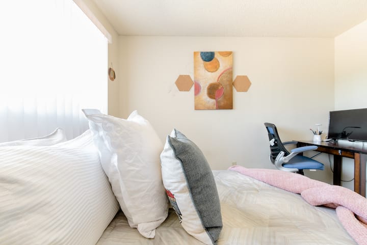Safe And Affordable Women - Fullerton, CA