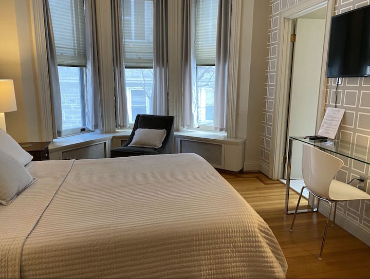 Mads Mansion - Room 1 - Albany, NY