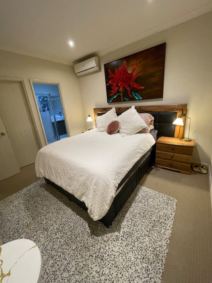 Feel At Home In Comfort! - Perth