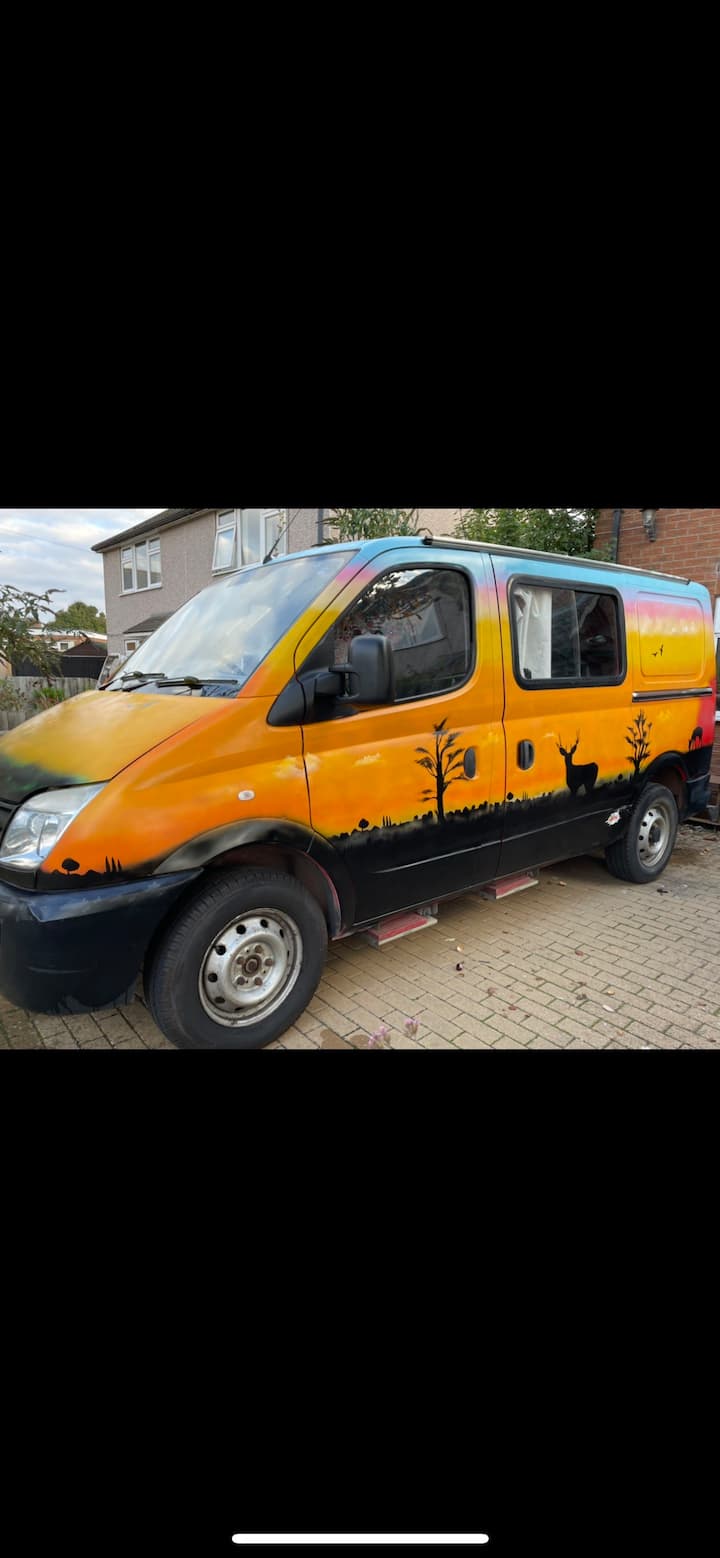 Unique Campervan (Pat) With Solar Panels - Cambrige (UK)
